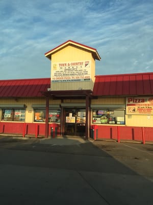 TOWN & COUNTRY MARKET - Updated August 2025 - 23 Photos - 412 S Burnett ...