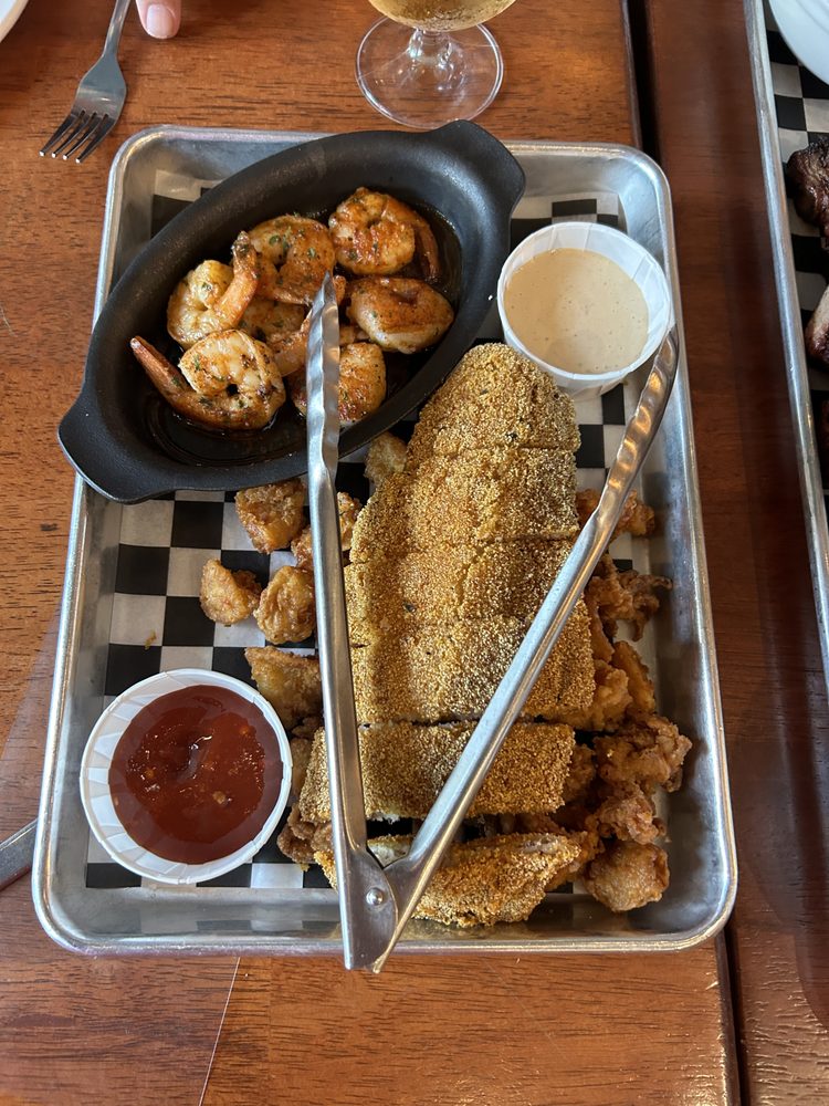 MEMPHIS BLUES BARBEQUE HOUSE - Updated May 2025 - 41 Photos & 55 ...