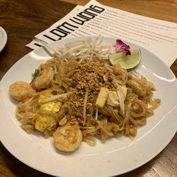 LOM WONG - Updated December 2025 - 983 Photos & 436 Reviews - 218 E ...