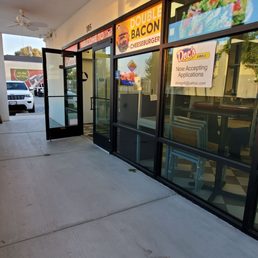 DOC’S - Updated December 2025 - 69 Photos & 83 Reviews - 105 S Willis ...