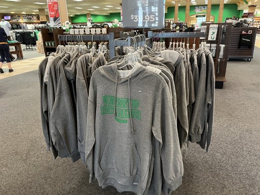 UNIVERSITY OF NORTH DAKOTA BOOKSTORE - Updated December 2025 - 21 ...