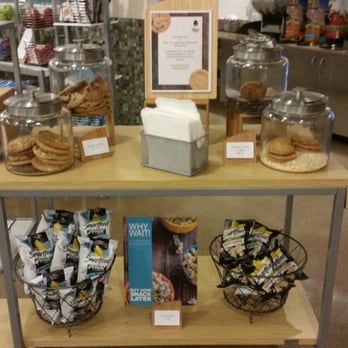 DELL CAFETERIA - Updated December 2025 - 10 Photos & 12 Reviews - 401 ...