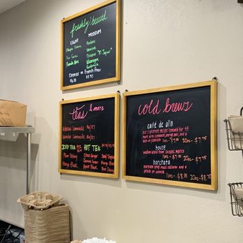 MUNDIAL COFFEE - Updated November 2024 - 455 Photos & 283 Reviews ...