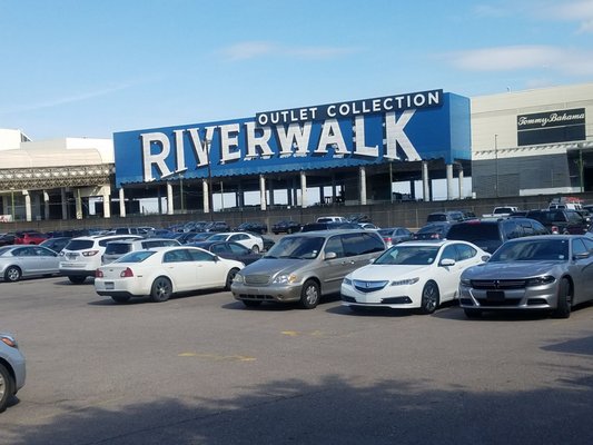 RIVERSTONE GALLERY--RIVERWALK MALL - 15 Photos - 500 Port Of New ...