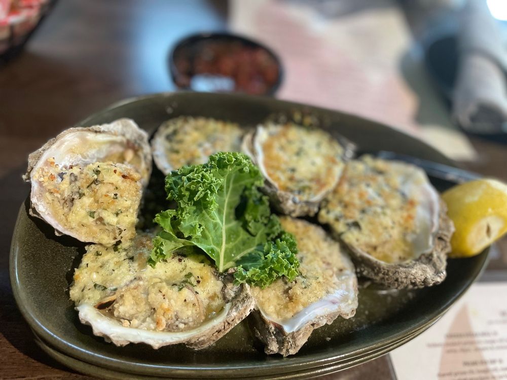 HARD COUNT KITCHEN AND COCKTAILS - 90 Photos & 87 Reviews - 1500 Rivery ...