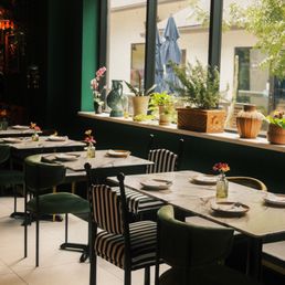 LEDU THAI - Updated January 2026 - 518 Photos & 172 Reviews - 915 N 5th ...