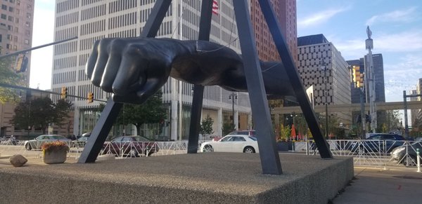 MONUMENT TO JOE LOUIS - 52 Photos & 19 Reviews - 5 Woodward Ave ...