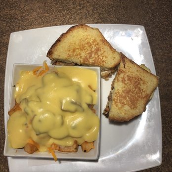 CREEKSIDE BAR & GRILL - Updated December 2025 - 25 Photos & 10 Reviews ...