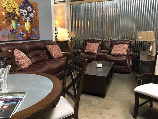 HIGH POINT-DISCOUNT FURNITURE - Updated October 2025 - 24 Photos & 13 ...