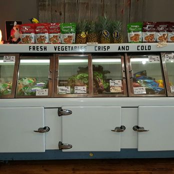 RED FOX MARKET - Updated December 2025 - 14 Photos - 112 S Michigan Ave ...