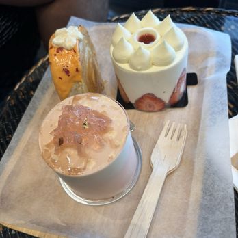 DAO CAFE - Updated October 2025 - 59 Photos - 1930 Innes Road, Ottawa ...