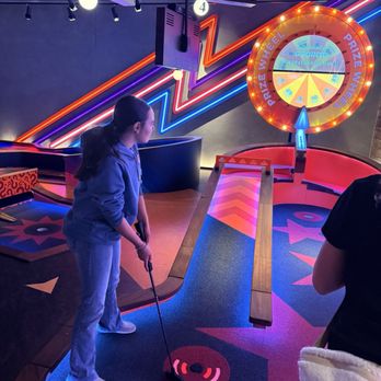 PUTTSHACK - DENVER - Updated December 2025 - 397 Photos & 221 Reviews ...