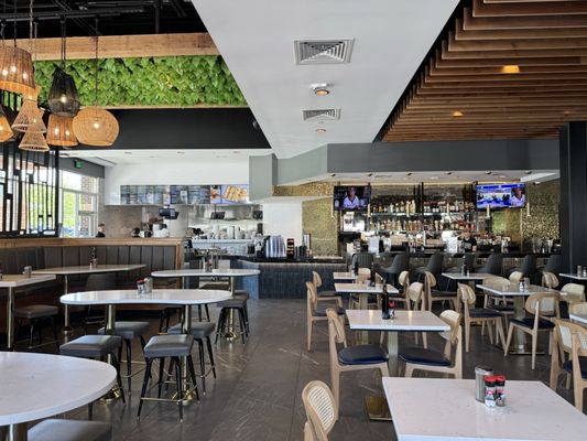 MEDDYS - Updated July 2025 - 216 Photos & 79 Reviews - 17255 Davenport ...