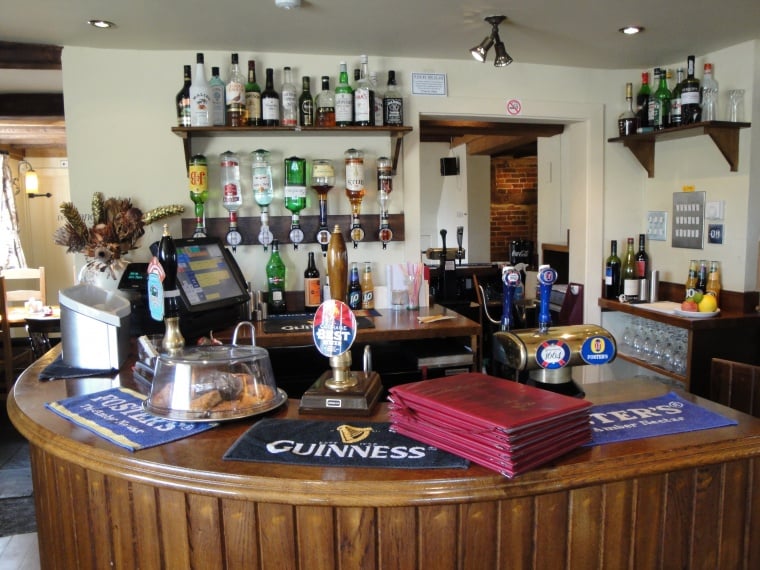 THE BULL INN - Updated July 2024 - Arborfield Cross, Reading, Wokingham ...
