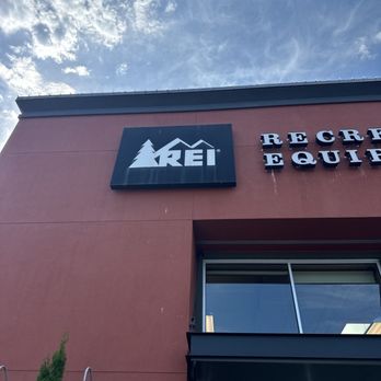 REI - Updated December 2025 - 36 Photos & 101 Reviews - 735 NW Gilman ...