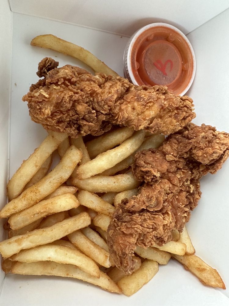 HAPPY CHICKS - 10611 Research Blvd, Austin, Texas - Chicken Wings ...