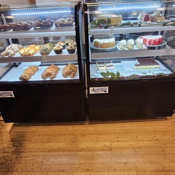 VEES CAFE - Updated July 2024 - 397 Photos & 26 Reviews - 241 S ...