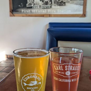 FIREHOUSE QUE & BREW - Updated December 2025 - 374 Photos & 610 Reviews ...