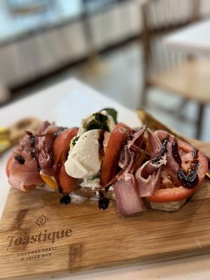 TOASTIQUE - Updated October 2025 - 138 Photos & 65 Reviews - 1011 E ...
