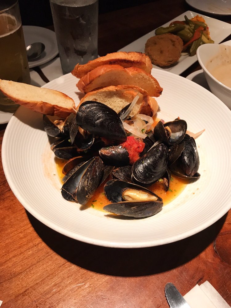 AMEN STREET FISH & RAW BAR - 1255 Photos & 1225 Reviews - 205 East Bay ...