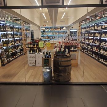 TURNSTYLE UNDERGROUND MARKET - Updated January 2026 - 451 Photos & 113 ...