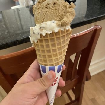 MAXWELL’S CHOCOLATES AND ICE CREAM - Updated October 2025 - 46 Photos ...