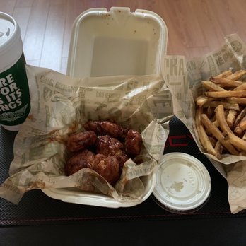 WINGSTOP - Updated August 2025 - 65 Photos & 99 Reviews - 2929 Custer ...
