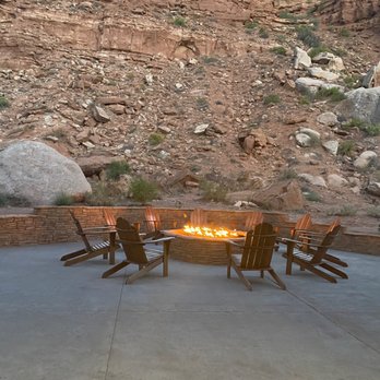 BLUFF DWELLINGS RESORT - Updated October 2025 - 95 Photos & 37 Reviews ...