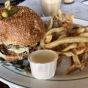 MILOU - Updated June 2024 - 111 Photos & 34 Reviews - 1375 Dundas St W ...