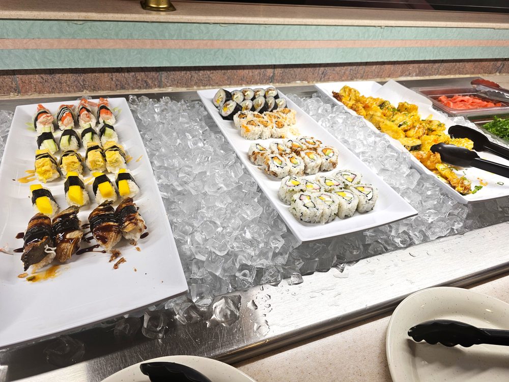 BRIGHT MOON BUFFET - Updated September 2025 - 18 Photos & 56 Reviews ...