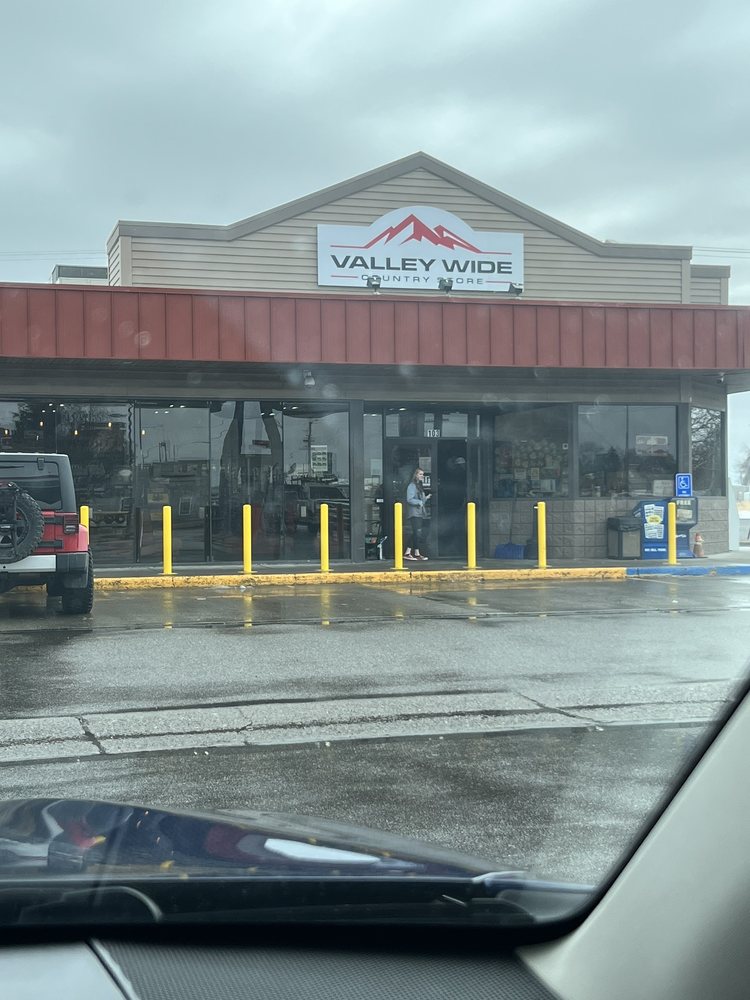 VALLEY WIDE COUNTRY STORE - SHOSHONE - Updated December 2025 - 12 ...