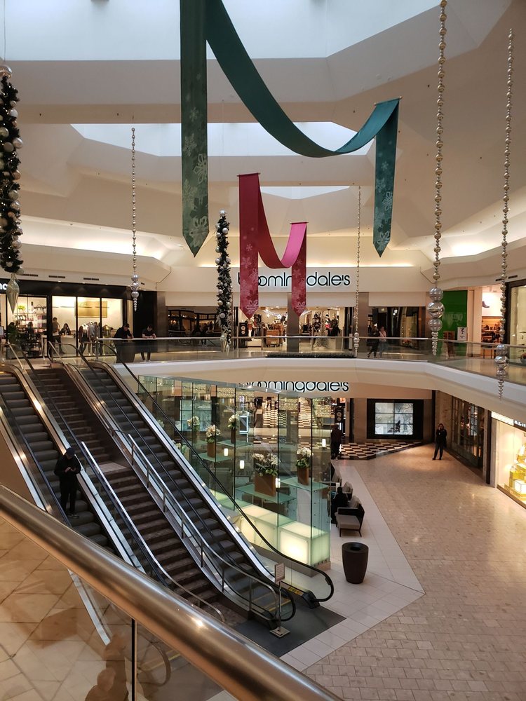 BLOOMINGDALE’S - 53 Photos & 55 Reviews - 1200 Morris Tpke, Short Hills ...