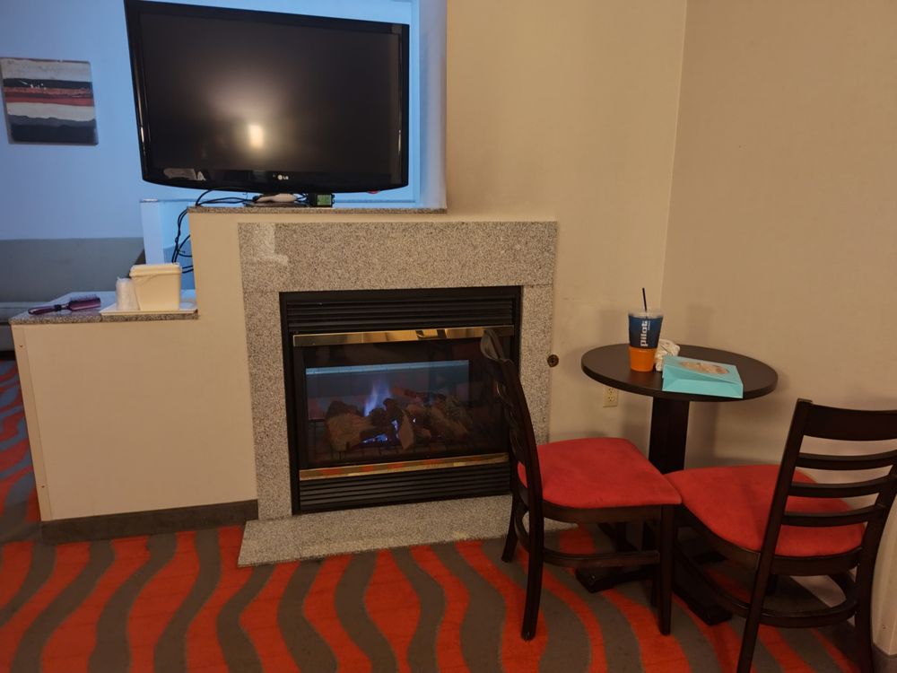 COMFORT SUITES BOISE WEST MERIDIAN - Updated December 2025 - 20 Photos ...