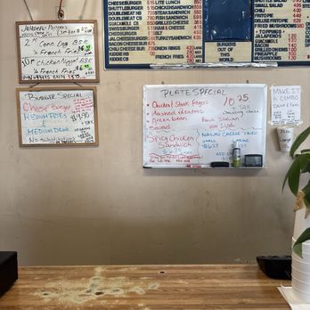 SHUTTLE BURGERS & MORE - Updated October 2025 - 43 Photos & 49 Reviews ...