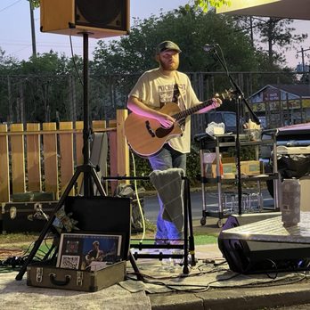 LEO’S PIZZA - Updated December 2024 - 16 Photos - 508 Tom Gasque Ave ...