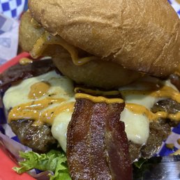 BUFFALO BAR & GRILL - Updated May 2024 - 271 Photos & 468 Reviews - 311 ...