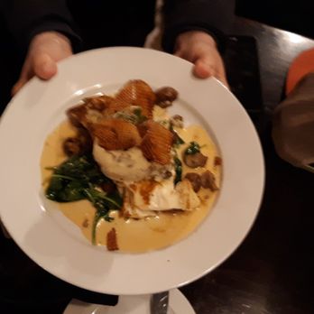 FISH BONES GRILL - Updated August 2025 - 170 Photos & 213 Reviews - 70 ...