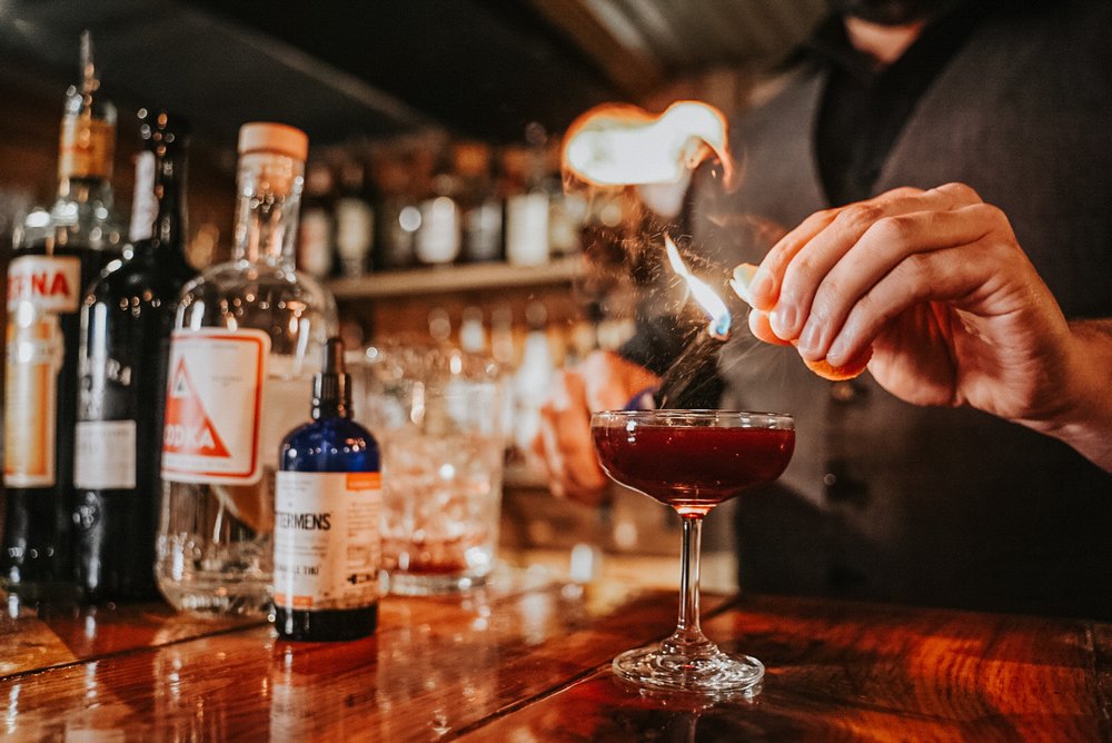 STORY INN - Updated December 2025 - 482 Photos & 198 Reviews - 6404 ...