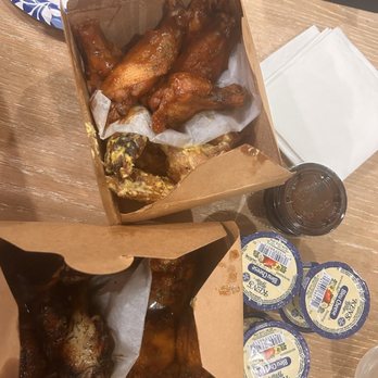 BROOKLYN WING HOUSE - Updated December 2025 - 166 Photos & 219 Reviews ...