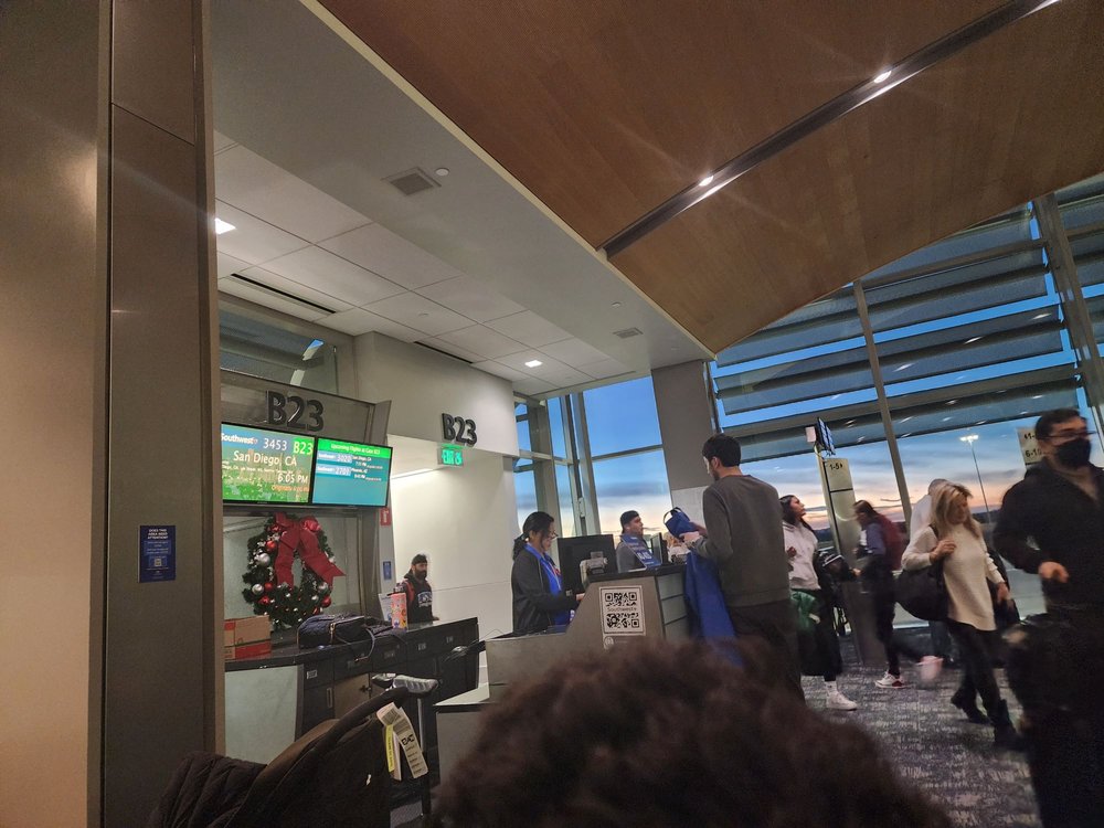 TSA CHECKPOINT TERMINAL B2 - SACRAMENTO INTERNATIONAL AIRPORT - Updated ...