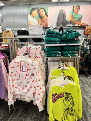 TARGET - Updated July 2025 - 46 Photos & 27 Reviews - 1090 Stafford ...