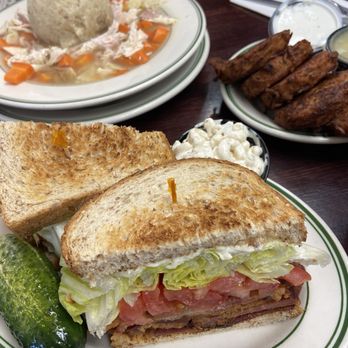 FAMOUS 4TH STREET DELICATESSEN - Updated August 2024 - 1227 Photos ...