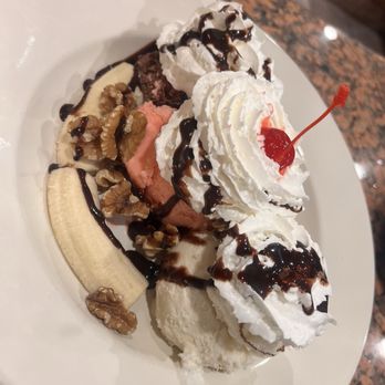 WASHINGTON SQUARE DINER - Updated January 2025 - 179 Photos & 273 ...