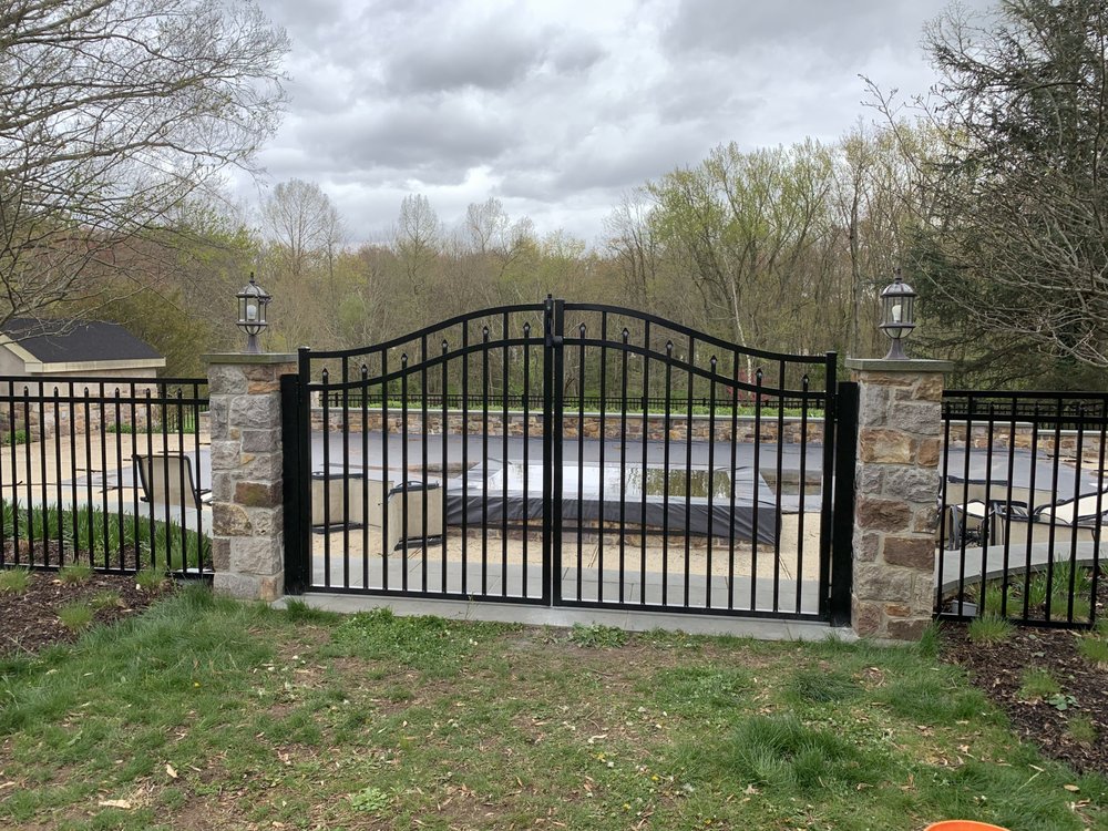 MELENDREZ FENCE - Updated March 2024 - Request a Quote - 13 Photos ...