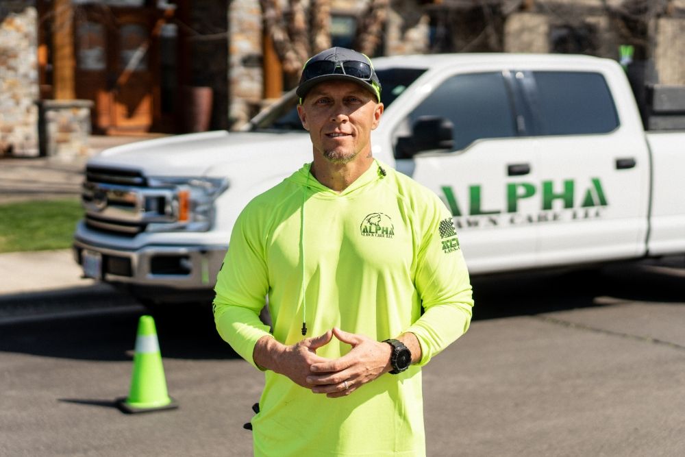 ALPHA LAWN CARE - Updated July 2025 - White City, Oregon - Lawn ...