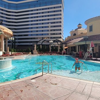 PEPPERMILL RESORT SPA CASINO - 3700 Photos & 2800 Reviews - 2707 S ...