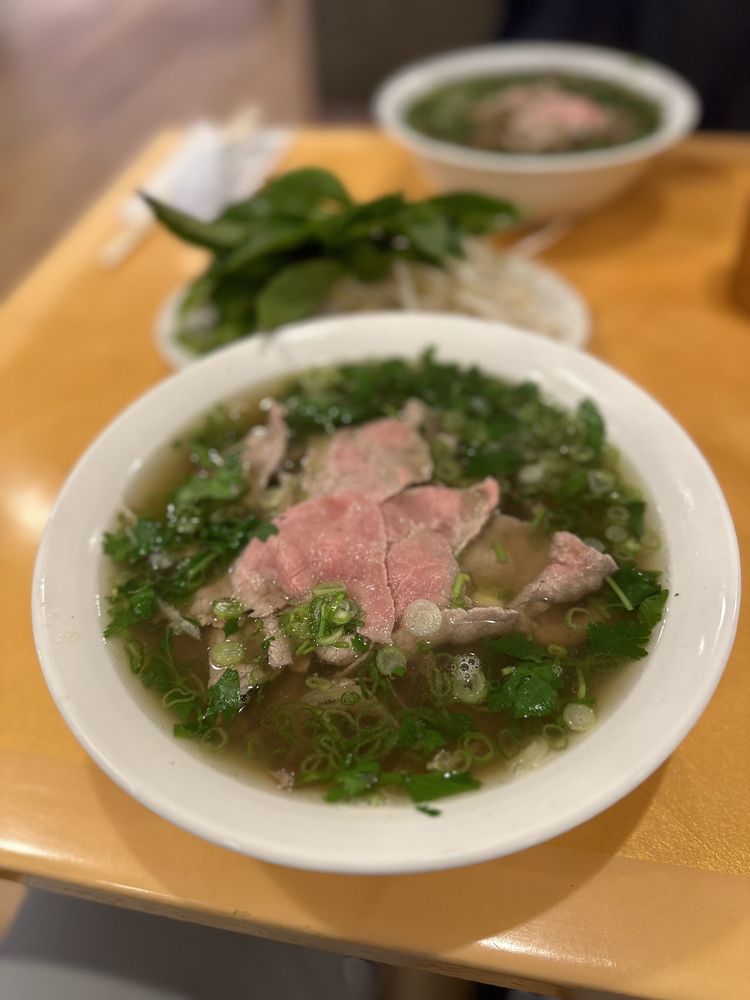 PHO 75 - Updated December 2025 - 140 Photos & 65 Reviews - 6053 ...