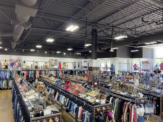 UPTOWN CHEAPSKATE - Updated May 2024 - 58 Photos & 74 Reviews - 190 E ...