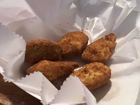 CHARIOT PIZZA - Updated December 2025 - 76 Photos & 170 Reviews - 3930 ...