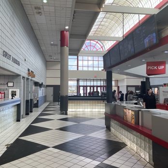 AMC RACEWAY 10 - Updated December 2025 - 195 Photos & 283 Reviews ...